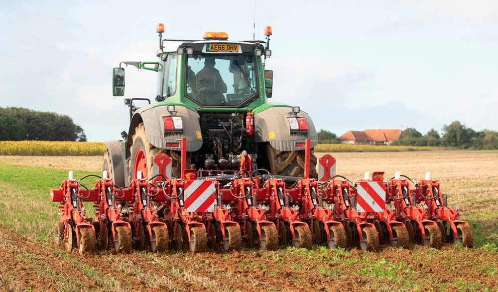 Laboreo en franjas para remolacha | Revista Campo